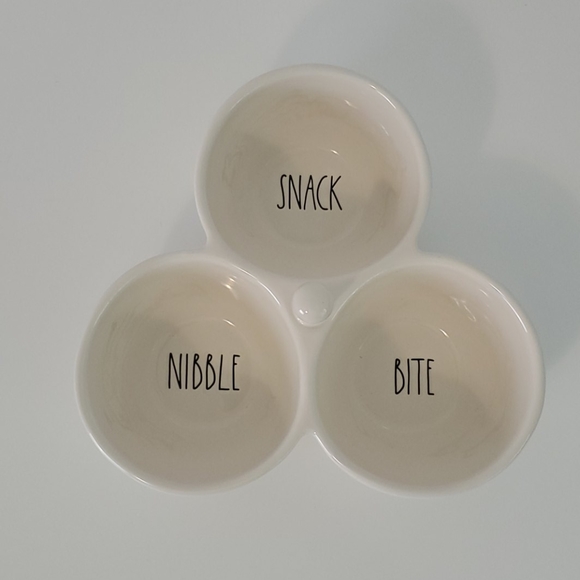 Rae Dunn | Kitchen | Rae Dunn Artisan Collection By Magenta Snack ...